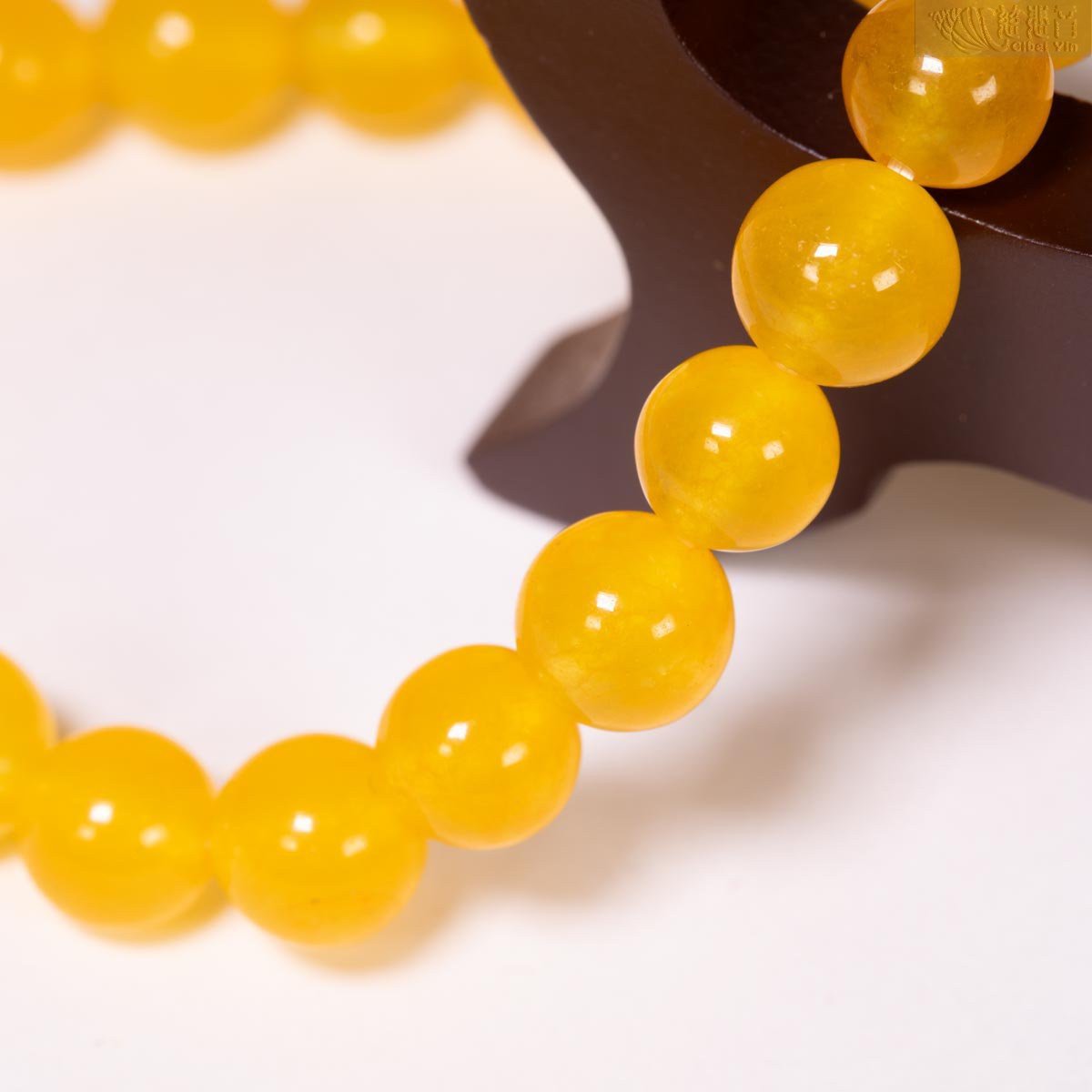 Golden Silk Jade Bracelet - 8mm CiBeiYin